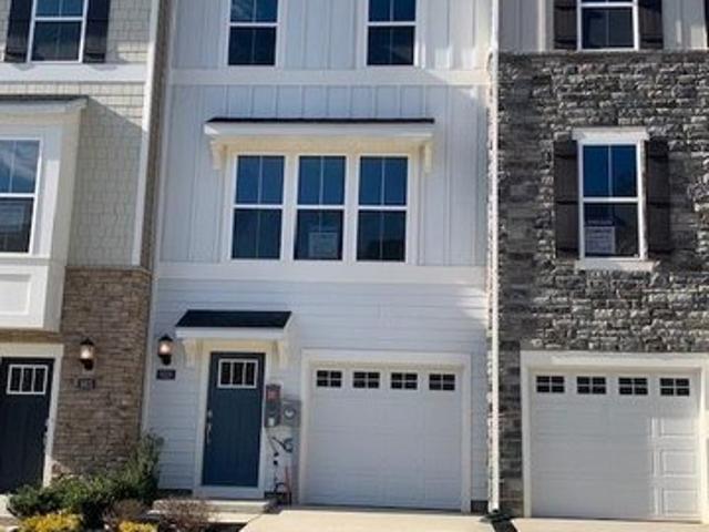 5534 Marksburg Pl, White Plains, MD 20695