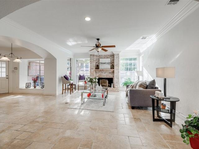 5534 Honor Dr, Houston, TX 77041