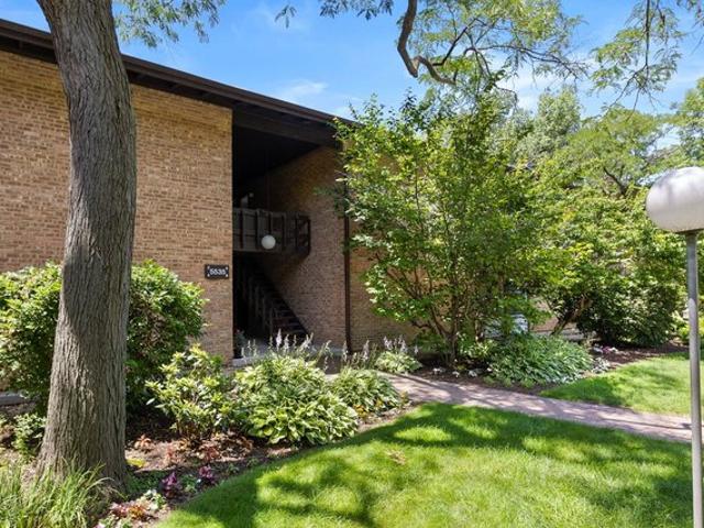 5535 E Lake Dr Unit 2D, Lisle, IL 60532