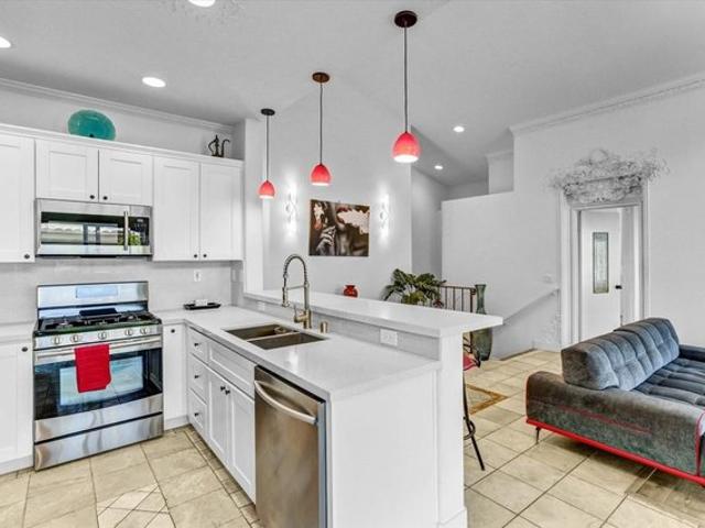 5536 Renaissance Ave Unit 1, San Diego, CA 92122