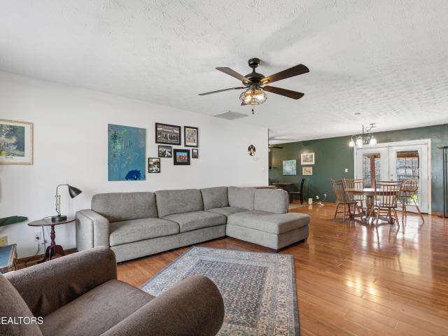 5537 Jericho Lane
