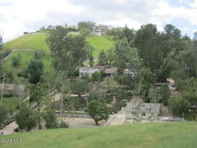 5537 Round Meadow Road