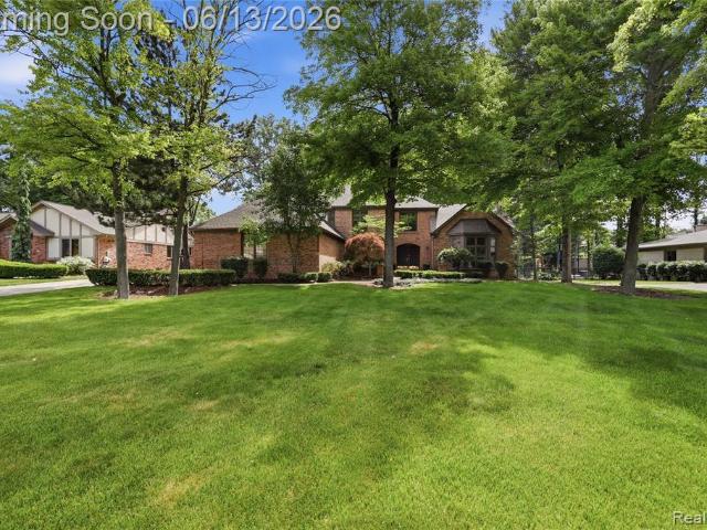 55380 Theo Drive