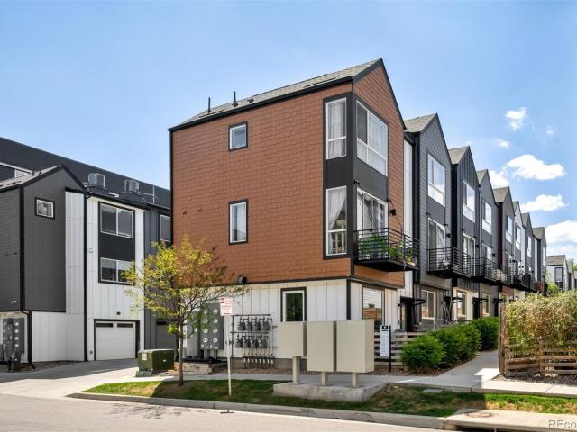 5538 W 11th Place