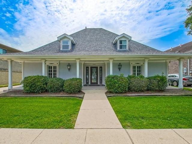 5539 Bellaire Dr, New Orleans, LA 70124