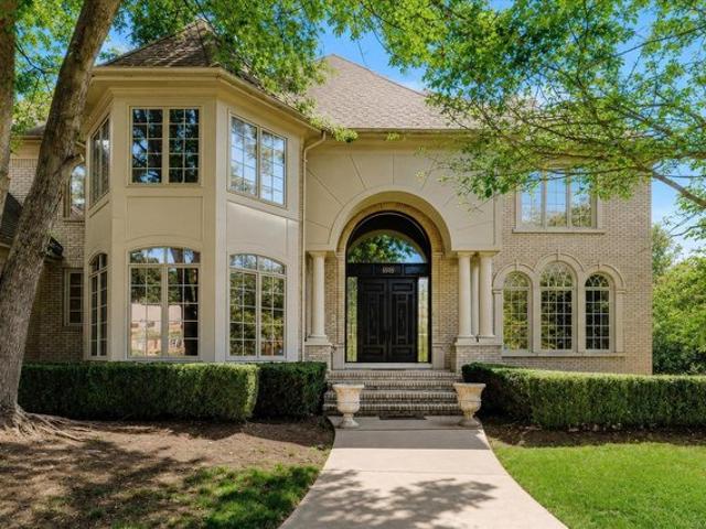 5539 Carrollton Ct, Rochester, MI 48306