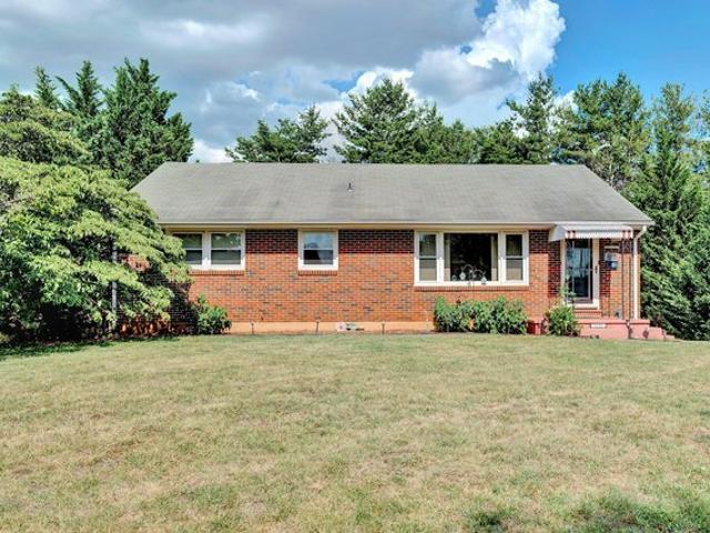 5539 Darby Rd, Roanoke, VA 24012