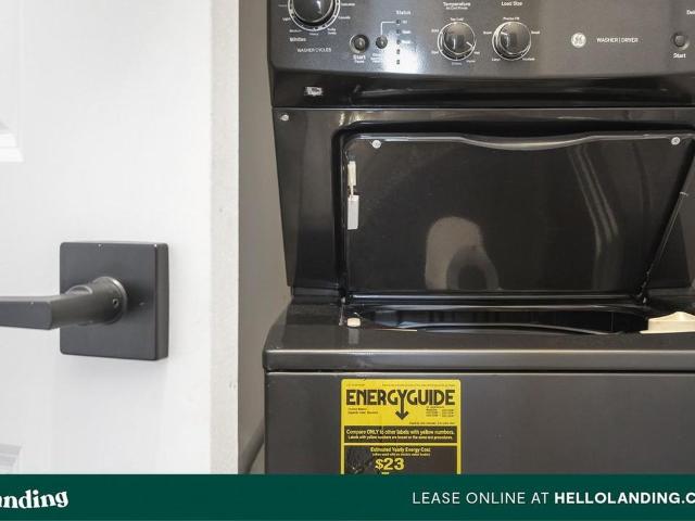 5539 Pershing Ave 2 Bedroom Apartment for Rent at 5539 Pershing Ave, St. Louis, MO 63112 DeBaliviere Place