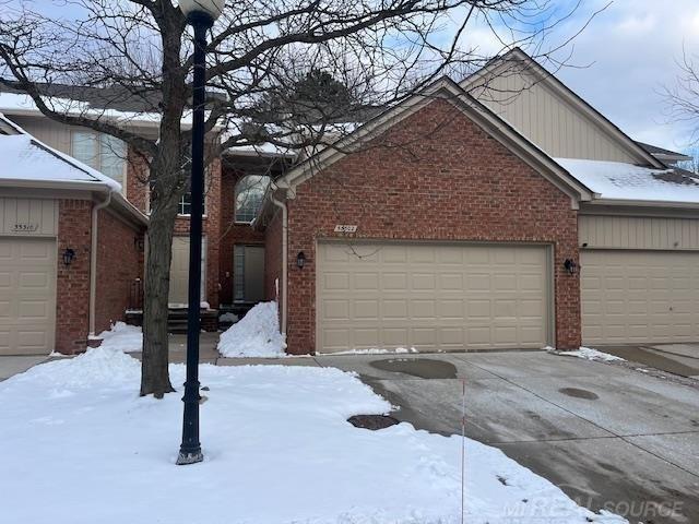 55302 Boardwalk Ln, Utica, MI 48316