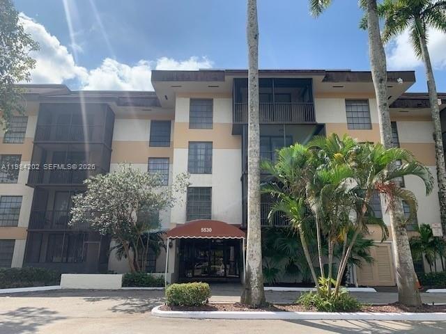 5530 NW 44th St Apt 111C, Lauderhill, FL 33319