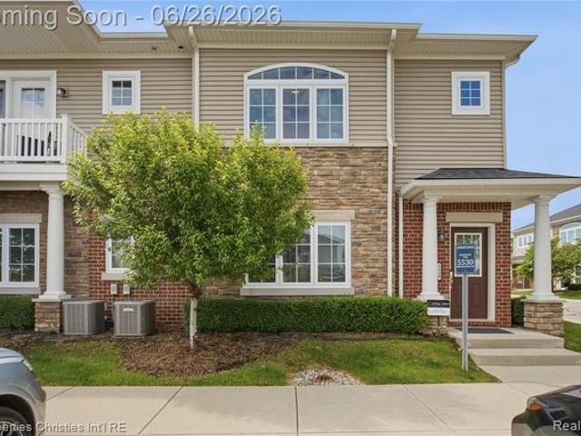 5530 Arbor Chase Dr Unit 14, Scio Township, MI 48103
