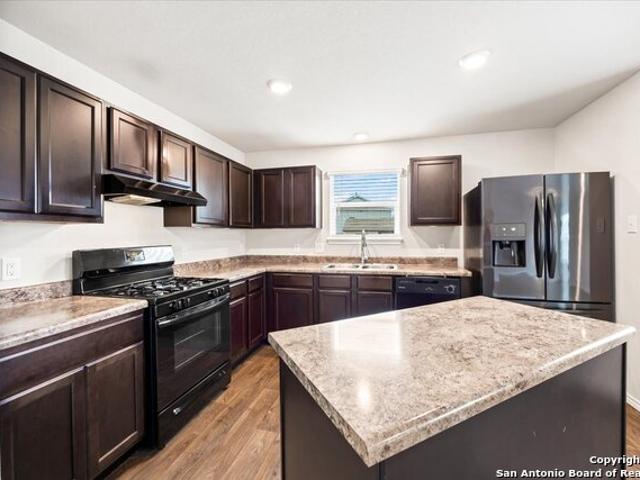 5530 Rosillo Hill