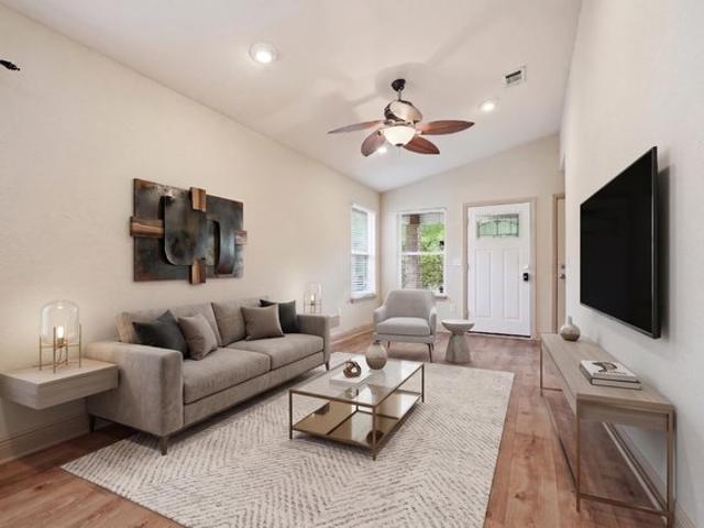 5530 Royal St, Crestview, FL 32539