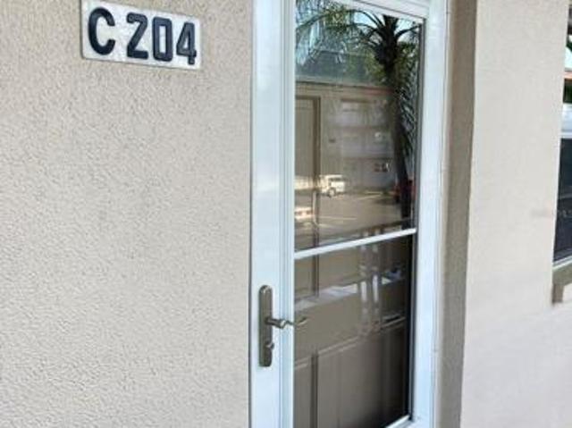 5530 80th St N #C204, Saint Petersburg, FL 33709