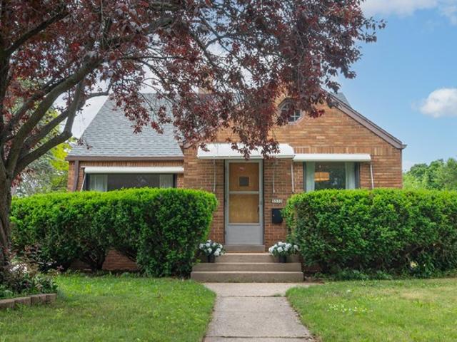 5532 N 11th St, Milwaukee, WI 53209