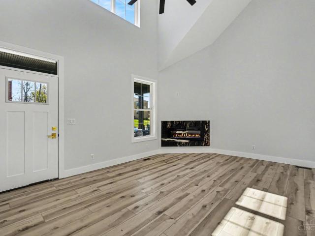 5532 Dunning Place