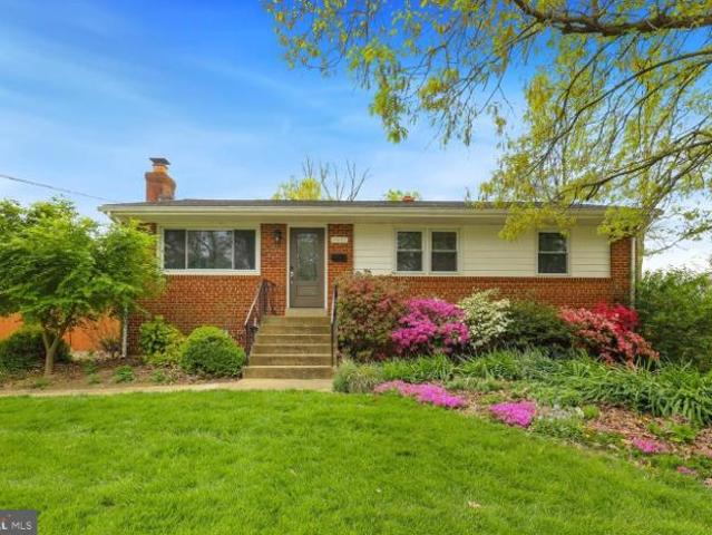 5532 Gary Ave, Alexandria, VA 22311