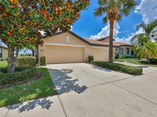 5532 Sunset Falls Dr, Apollo Beach, FL 33572