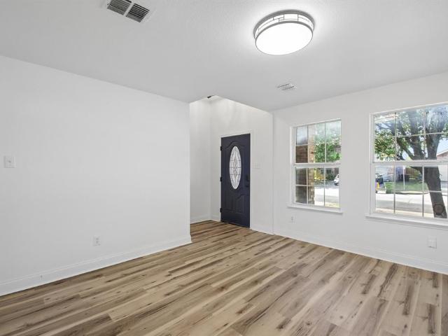 5533 Spring Ridge Drive