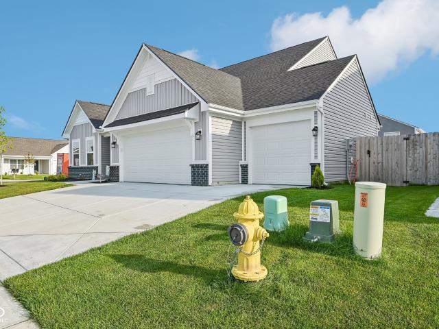 553 Alder Way