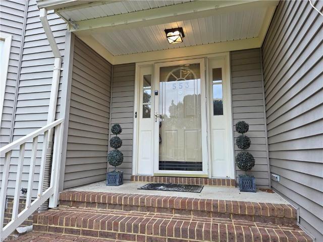 553 Broad Bend CIR