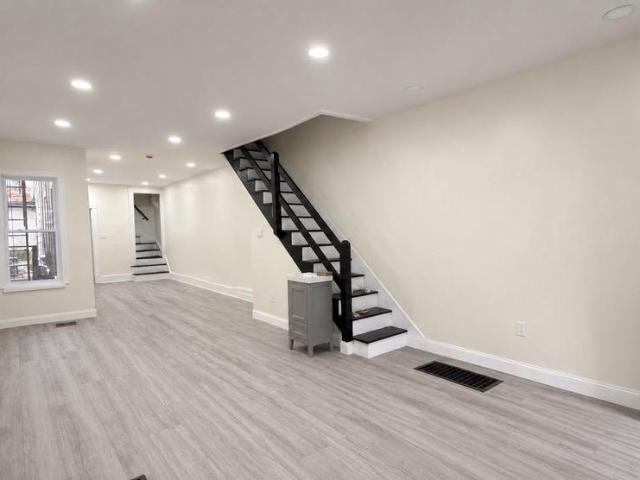 553 Gordon Street