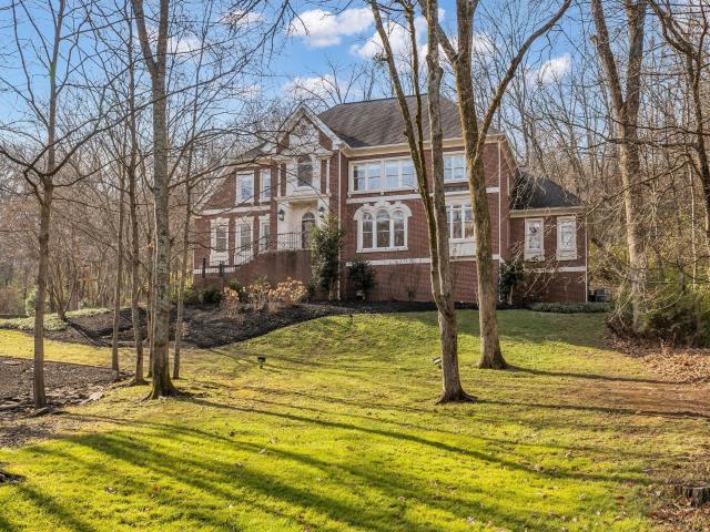 553 Grand Oaks Dr