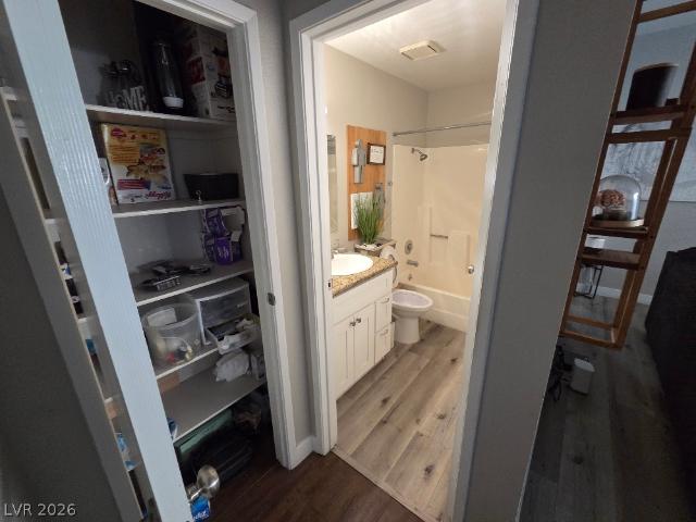 553 Grimsby Avenue