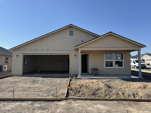 553 NE Mitchell St, Madras, OR 97741
