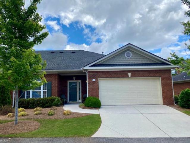 553 Sawnee Corners Dr, Cumming, GA 30040