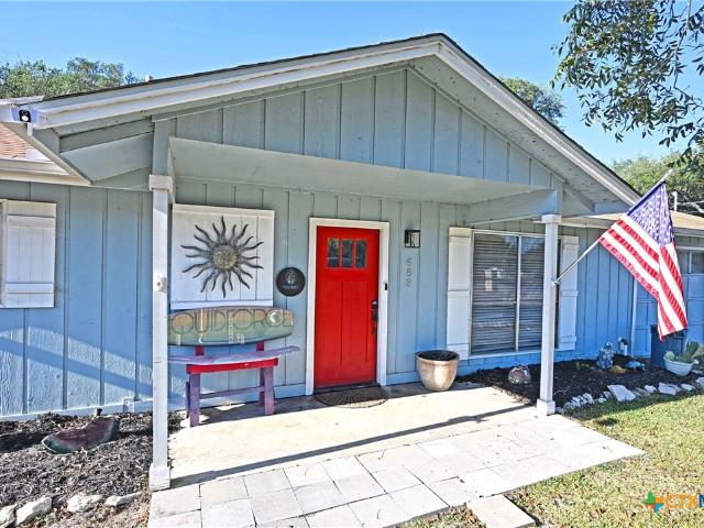 553 Scenic Dr, Canyon Lake, TX 78133 | MLS #597325