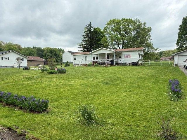 553 Seward St, Seward, PA 15954