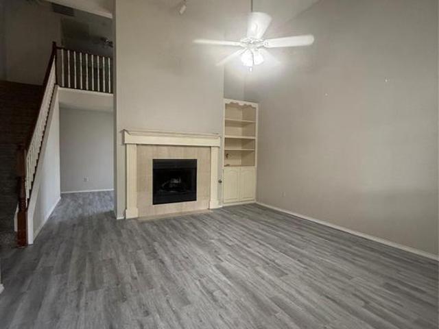553 Raintree Circle