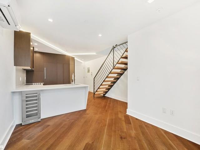 553 W 182nd St Unit 3F, Manhattan, NY 10033