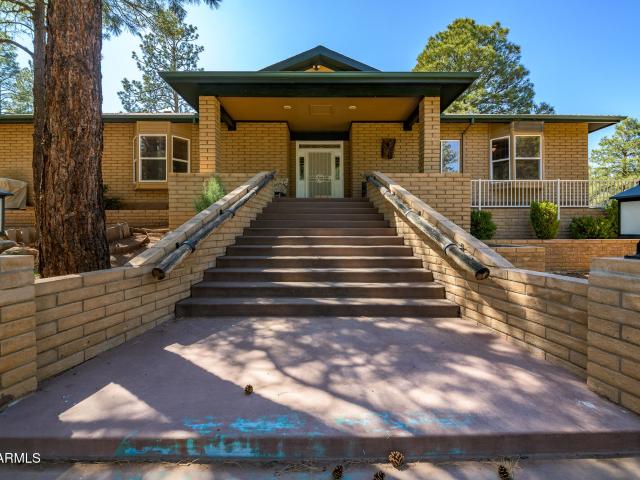 5545 E Cullum Lane