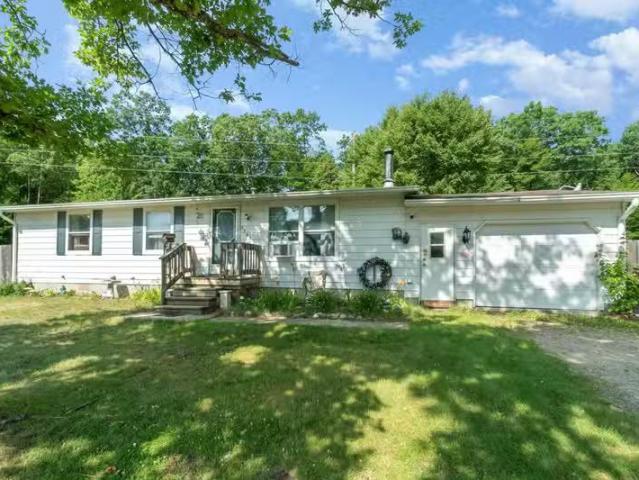 5545 JACKIE DR, HARRISON, MI 48625 Single Family Residence For.