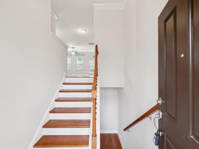 5545 Prada Dr