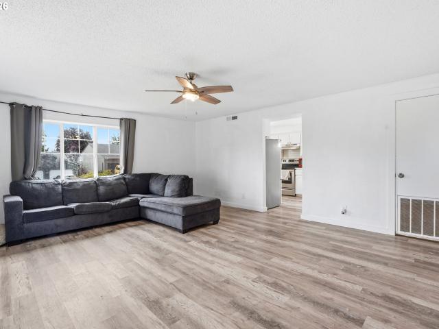5547 fernbrook ct