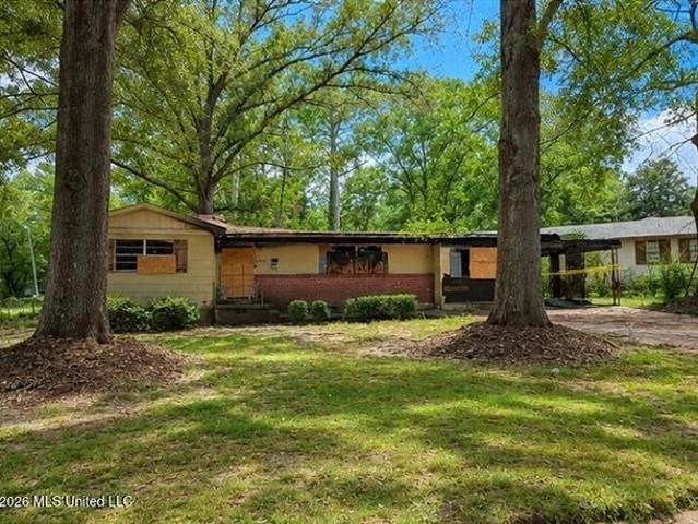 5548 Mimosa Dr, Jackson, MS 39206