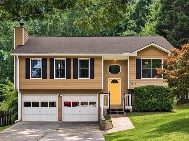 5548 Elderberry Ln, Flowery Branch, GA 30542
