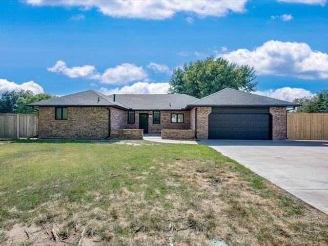 5549 N Athenian Ave, Wichita, KS 67204