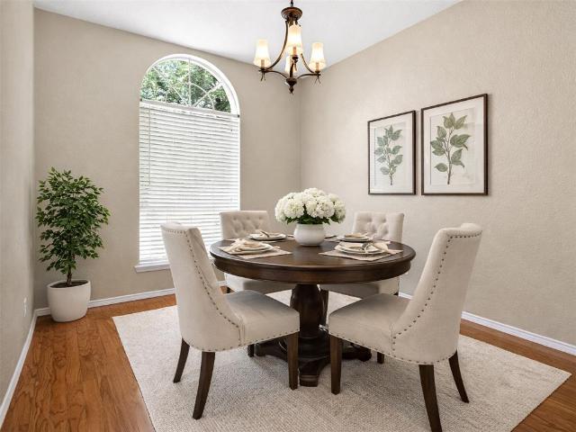 5549 Green Hollow Lane