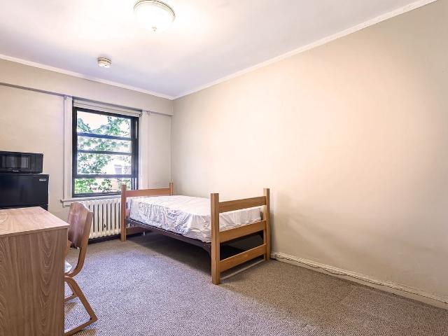 5540 Hyde Park by 3L Living Studio Apartment for Rent at 5540 S Hyde Park Blvd, Chicago, IL 60637 Hyde Park