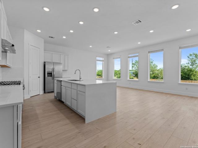 5540 Paschal Park, New Braunfels, TX 78132 | MLS #1898 | Compass