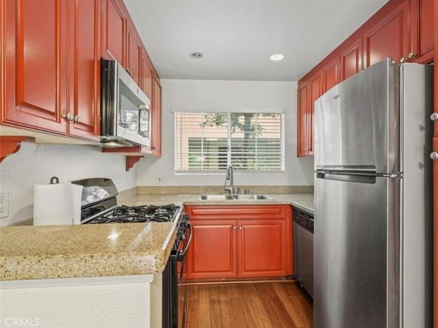 5540 S Owensmouth Ave Unit 107, Woodland Hills, CA 91367