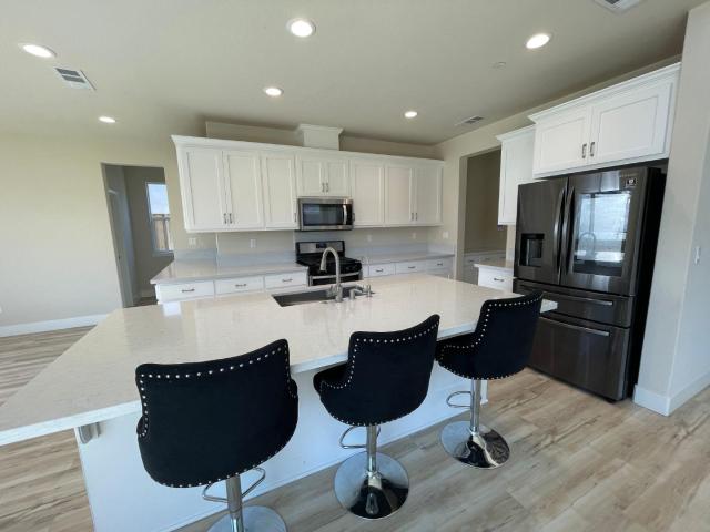 5541 Promontory Way