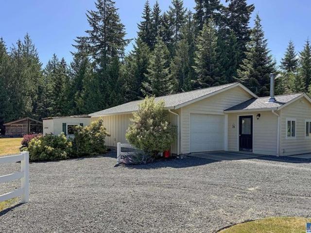5541 S Doss Rd, Port Angeles, WA 98362
