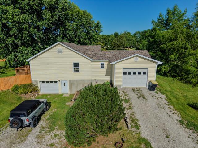 5542 maple leaf dr