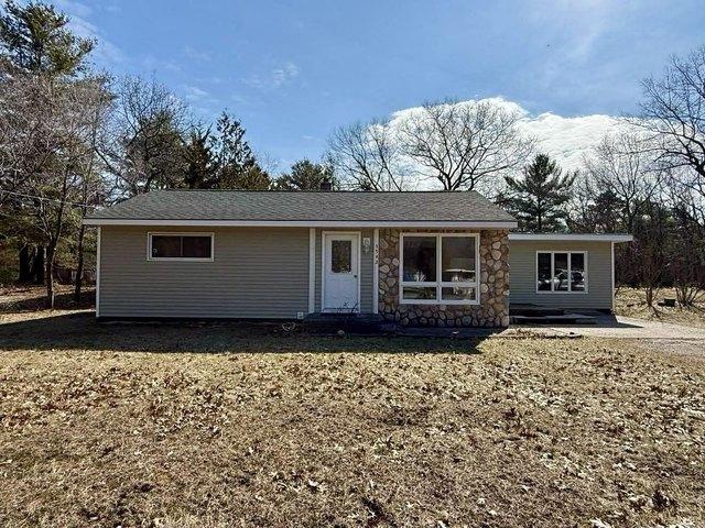 5542 Cedar Lake Rd, Oscoda, MI 48750