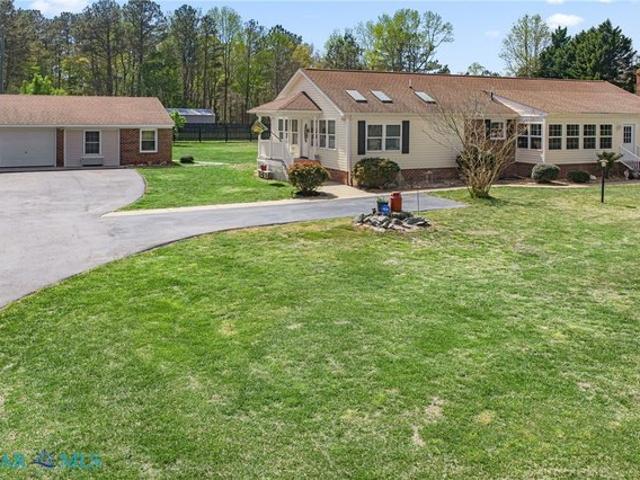 5542 Dilly E Ln, Gloucester, VA 23061